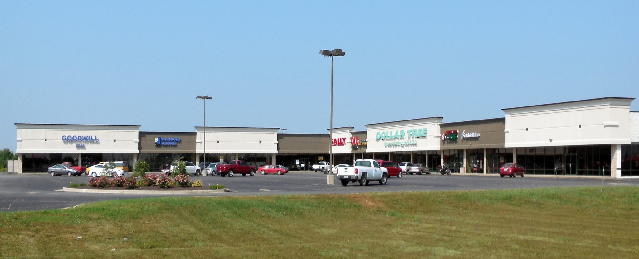 Walmart Plaza – Carthage – Sandor